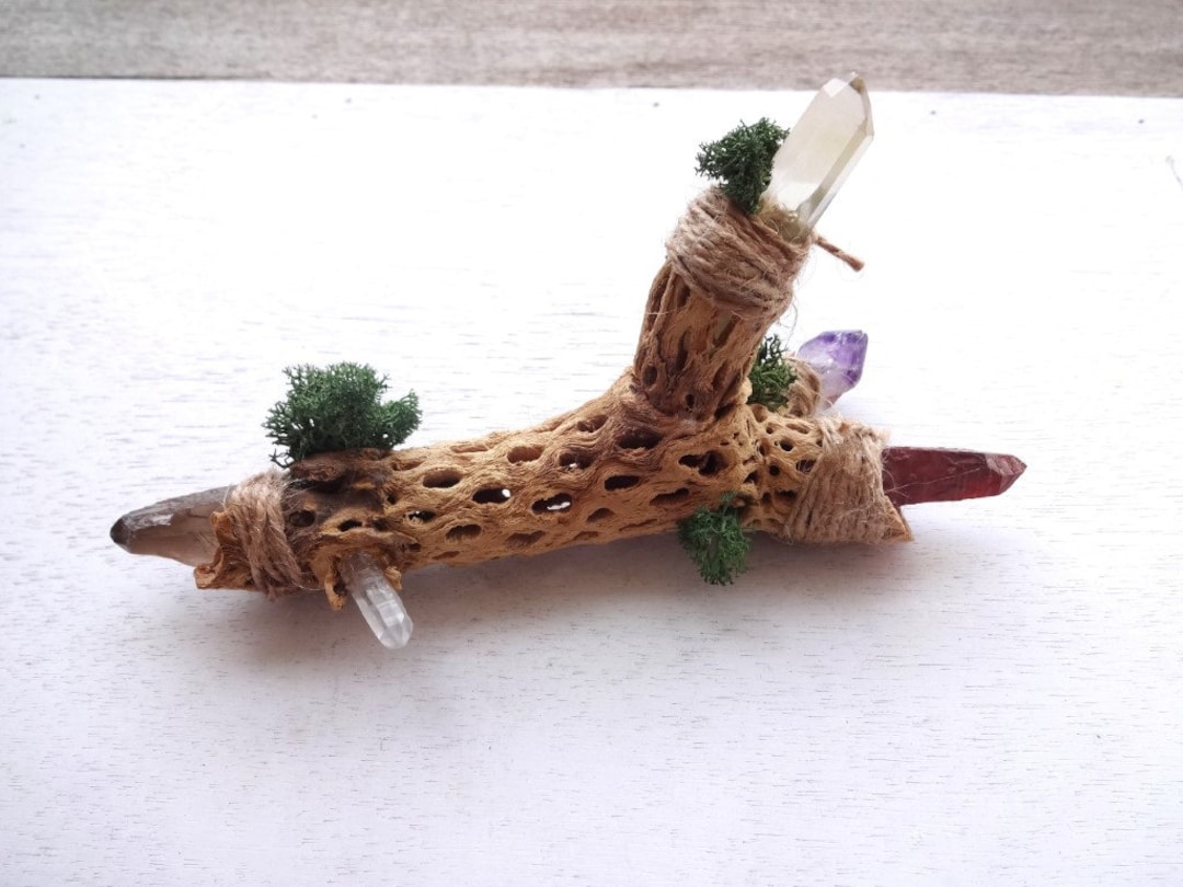 Altar Decor, Crystal Decor for Home, Pagan Altar, Altar Decoration ...