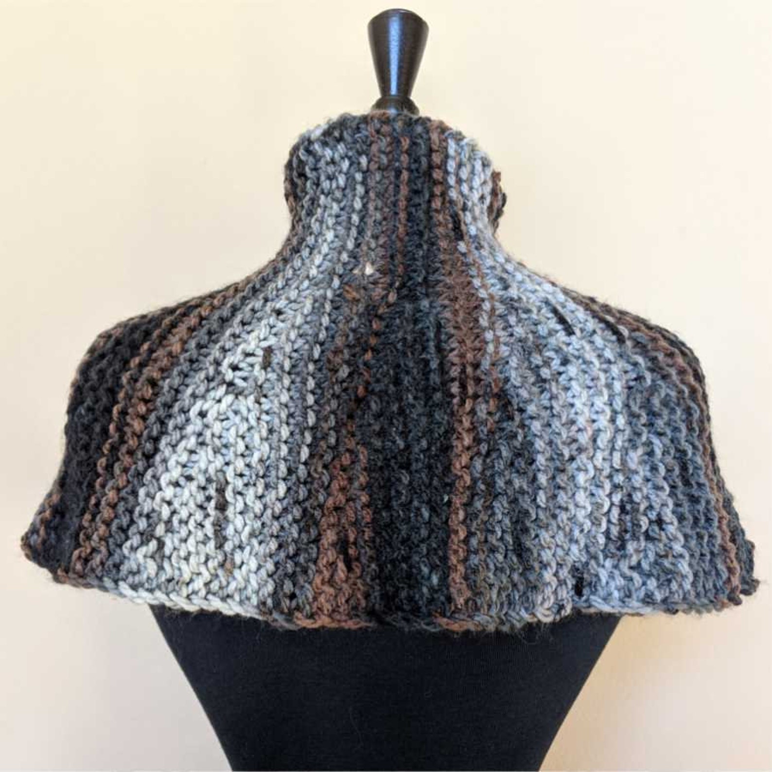 Outlander Brianna's Season 4 Capelet PDF Knitting Pattern - Etsy UK