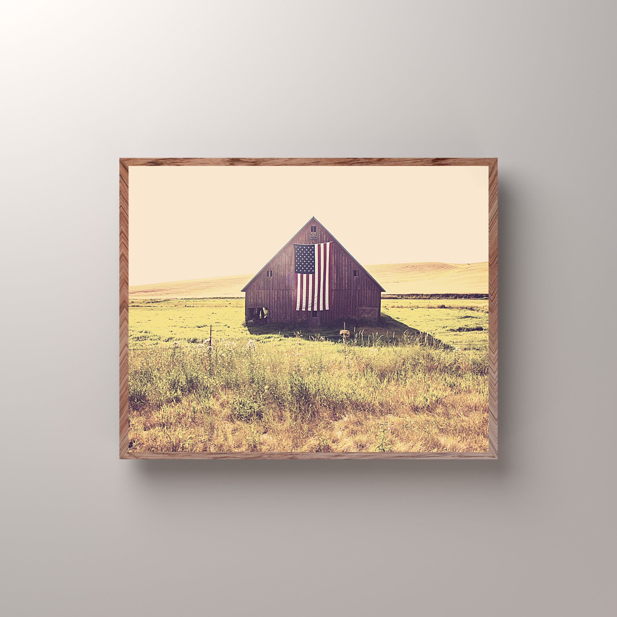 Rustic Barn American Flag Print, Farmhouse Patriotic Decor (digital ...