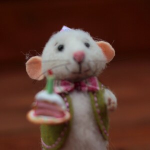 Needle Felt Birthday Mouse With Birthday Cake, Happy Birthday Gift ...