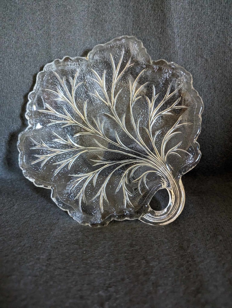 Vintage 1970's Indiana Glass Pebble Leaf Pattern Glass - Etsy