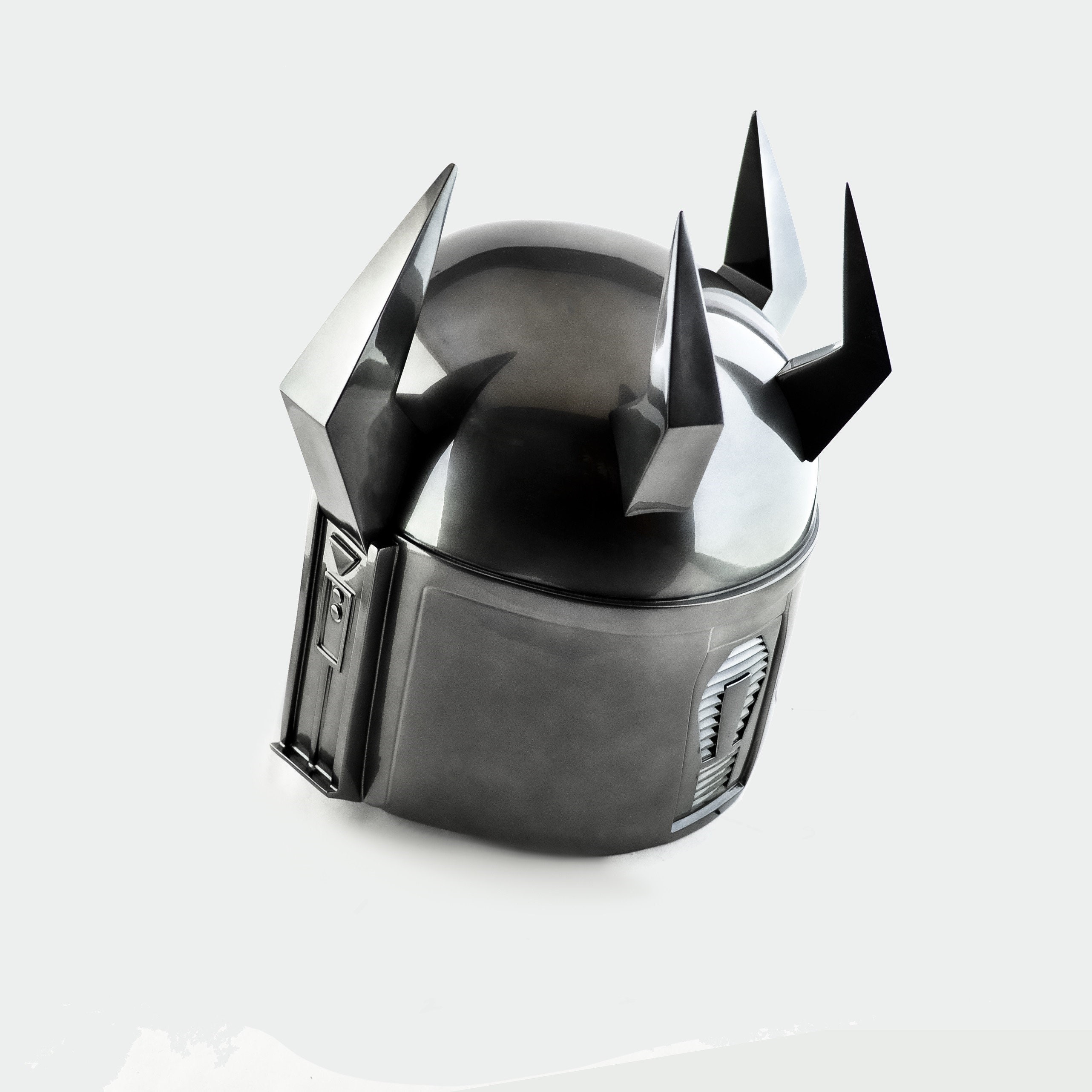 Gar Saxon Mettalic Helmet / Cosplay Helmet / Mandalorian - Etsy