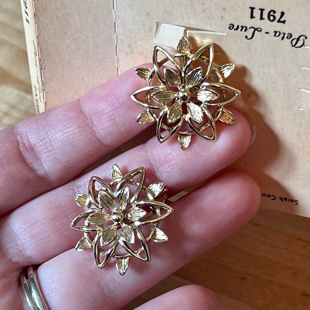 Vintage Sarah Coventry Peta-lure Sarah Sheen Floral Clip on Earrings - Etsy