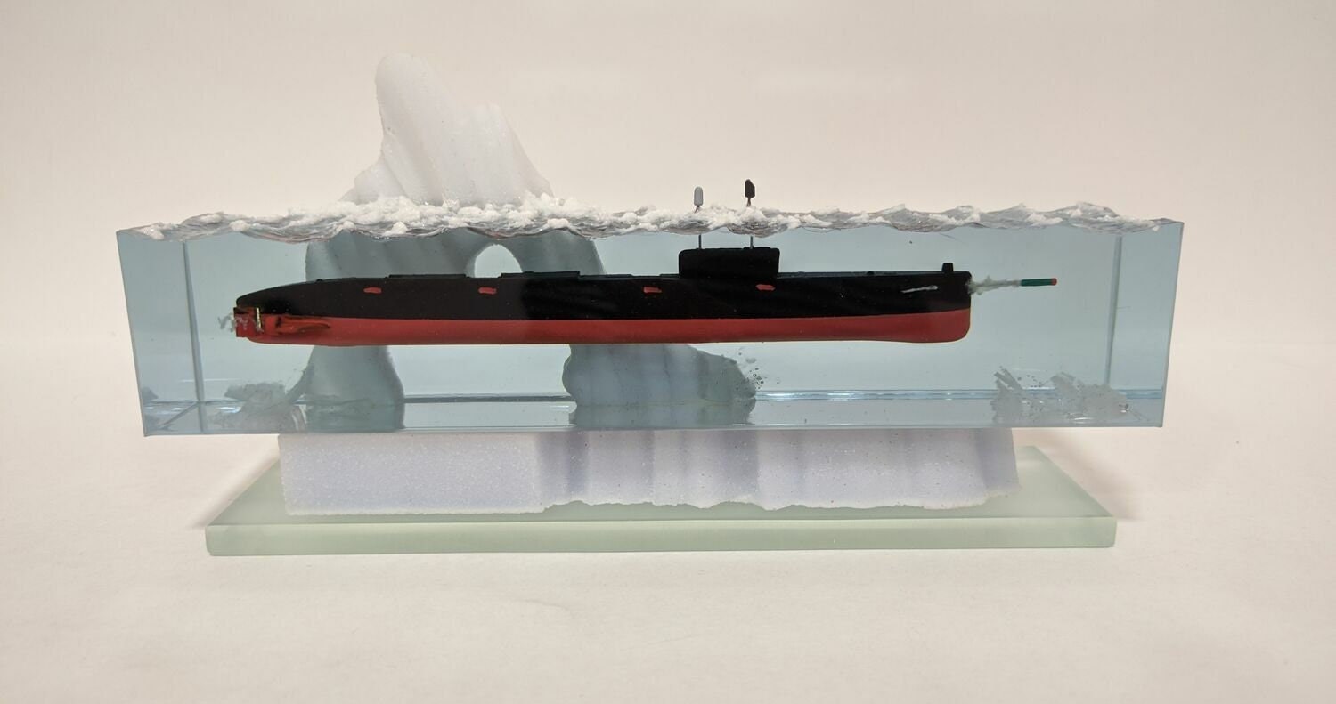 Diorama of Submarine in Epoxy Resin Project 675 clamshell or Roaring ...