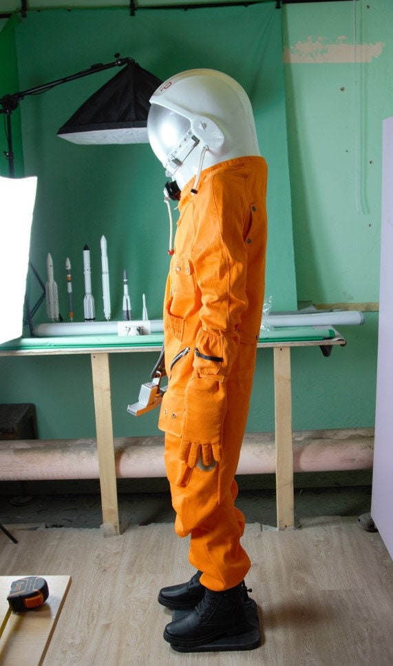 First Spaceman Spacesuit SK-1 Yuri Gagarin Vostok Spacecraft ...