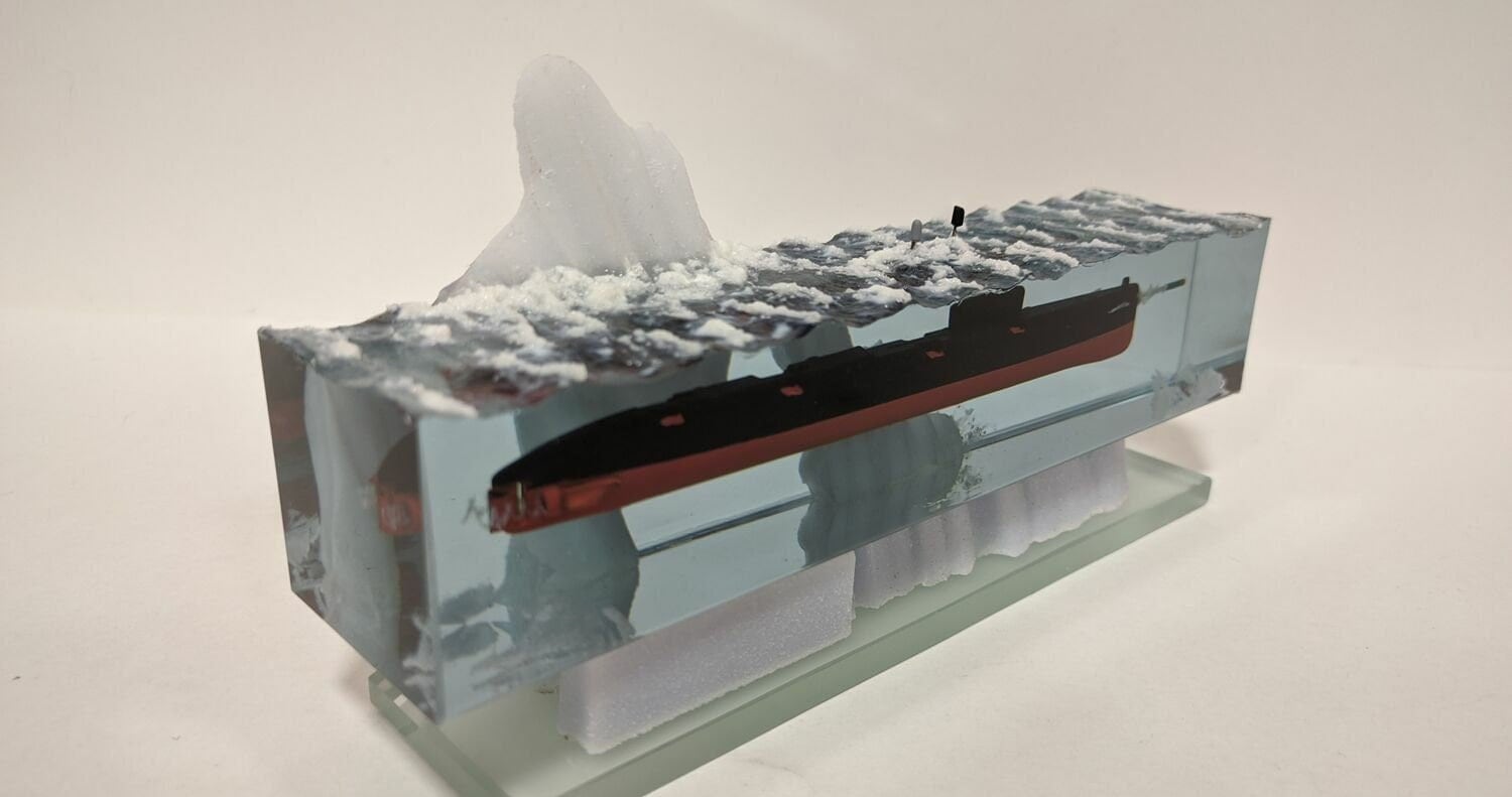 Diorama of Submarine in Epoxy Resin Project 675 (clamshell or Roaring ...