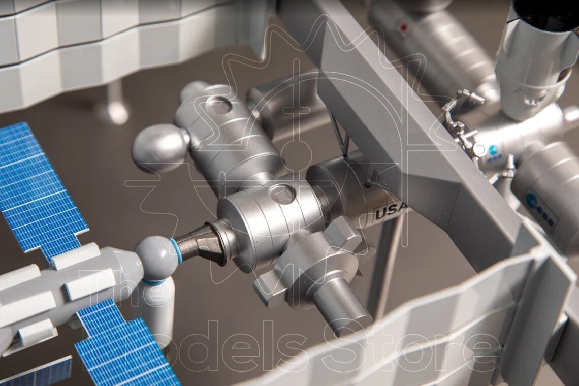 ISS International Space Station Scale Model With Cover - Etsy