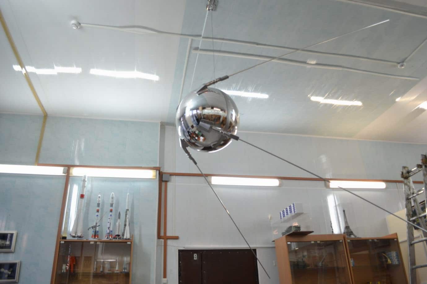 BIG Legendary Handmade First Space Satellite Sputnik 1 USSR Exclusive ...