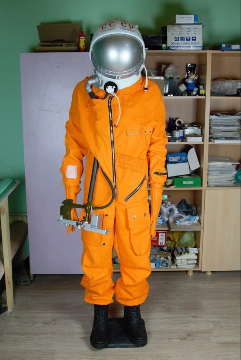 First Spaceman Spacesuit SK-1 Yuri Gagarin Vostok Spacecraft ...