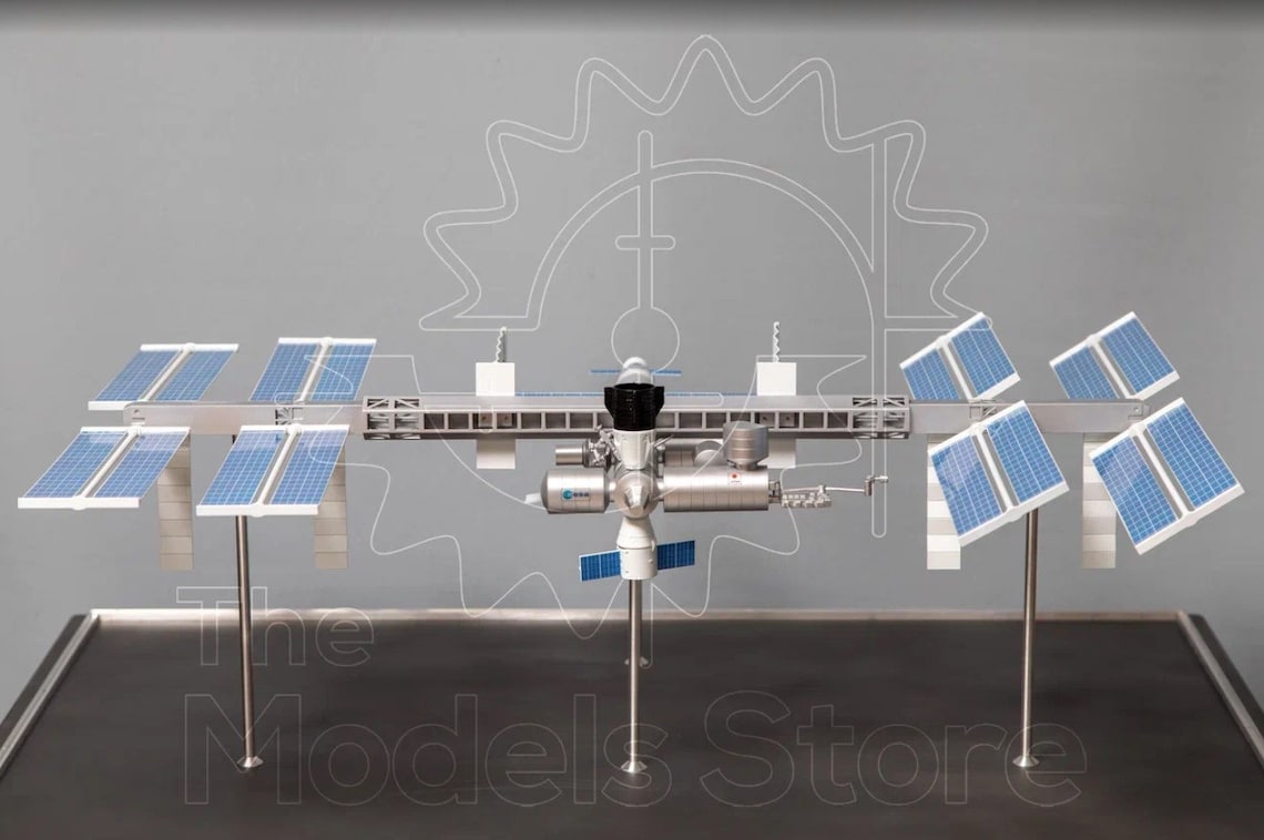 ISS International Space Station Scale Model With Cover - Etsy