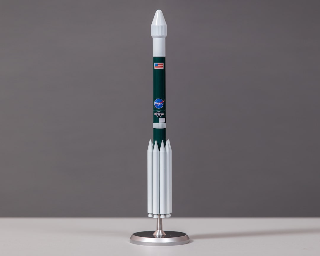 NASA Delta 2 Spacecraft Launch Vehicle Scale Model - Etsy