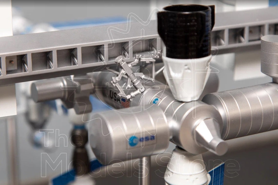 ISS International Space Station Scale Model With Cover - Etsy
