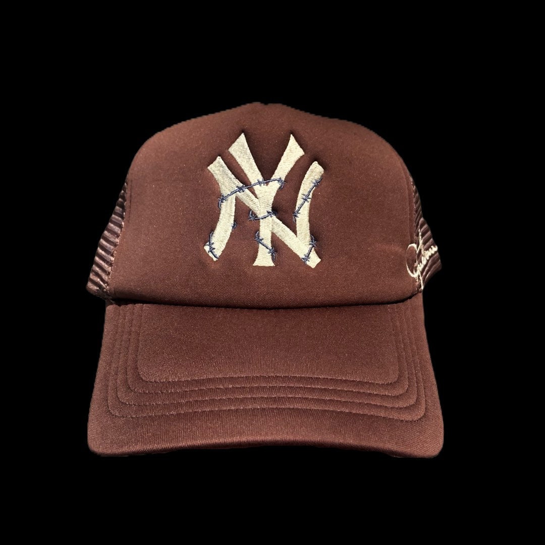 NY Yankees Custom ’BARBED WIRE’ Trucker - Etsy