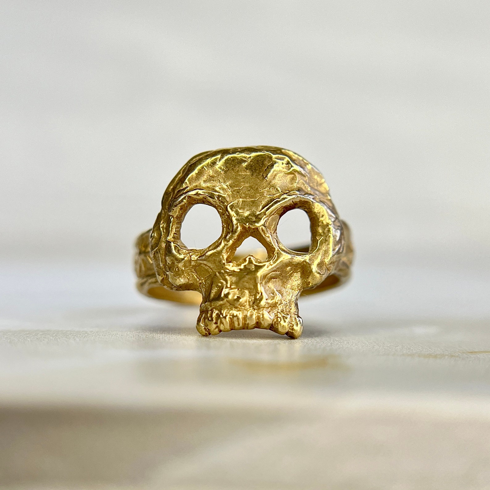 14k Gold Skull Ring Ancient Ancient Design Solid Gold Momento Mori Ring ...