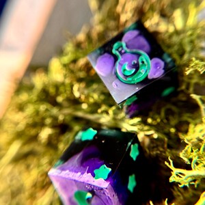 Purple and Teal, Advantage Dice Set With Matching Potion Bottle ...