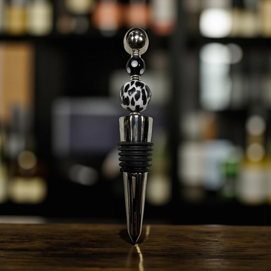 5" Handmade Wine Bottle Stopper – Black & White Beaded Design - Etsy