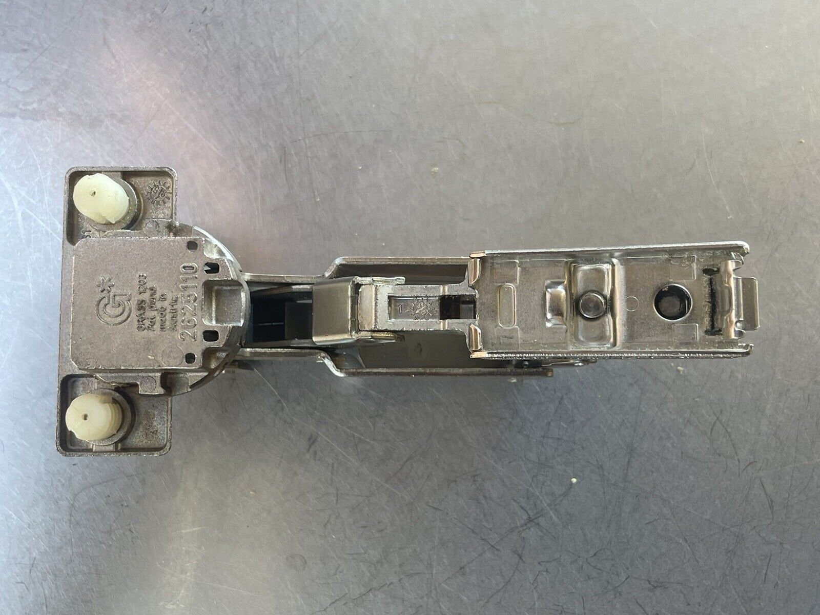 GRASS Hinge 3903 (1203) 2625110 - Snap on - 170 - Free Swing, HALF ...