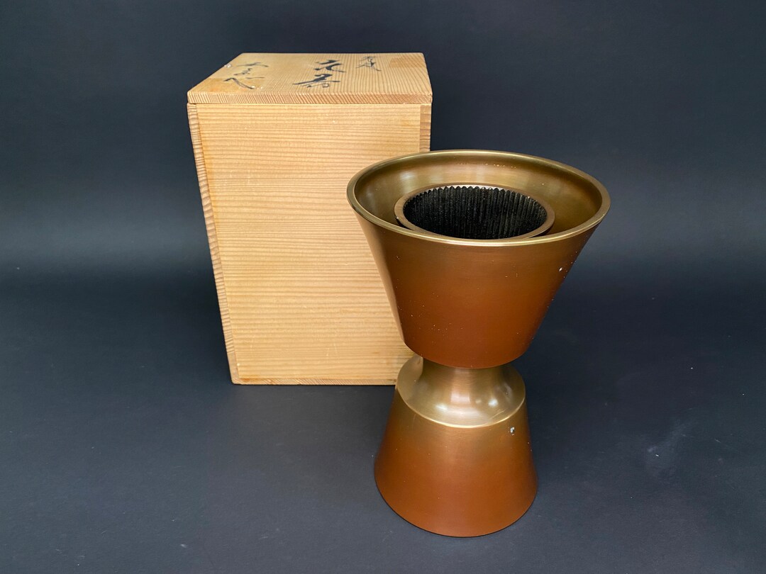 Usubata Bronze Ikebana Vase, Japanese Vase, Hourless Brass Container ...