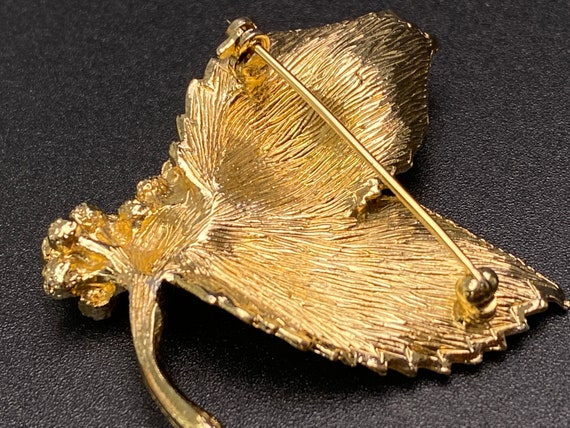 Japanese Vintage Brooch, Gold Leaf Shape Brooch with … - Gem
