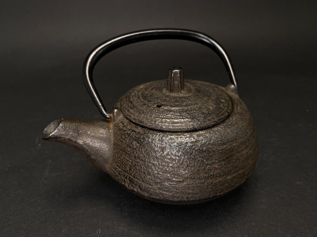 Japanese Tetsubin Nanbu Tekki Teapot Cast Iron TEA KETTLE Signed, Vintage Teapot, Antique Japan ...