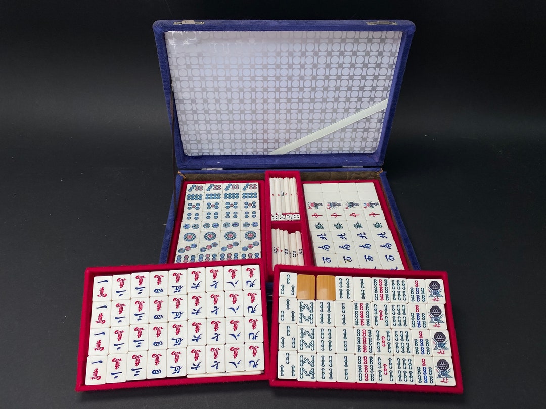 Mah Jong & Bamboo Back Japanese Tile Set With Blue Velvet Portable Case ...