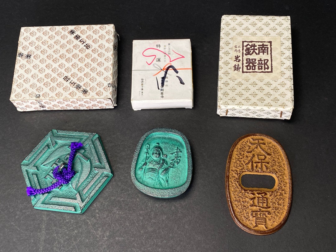 Japanese Cast Iron Paperweight Bunchin: Nanbu Tekki Iwachu, Vintage ...