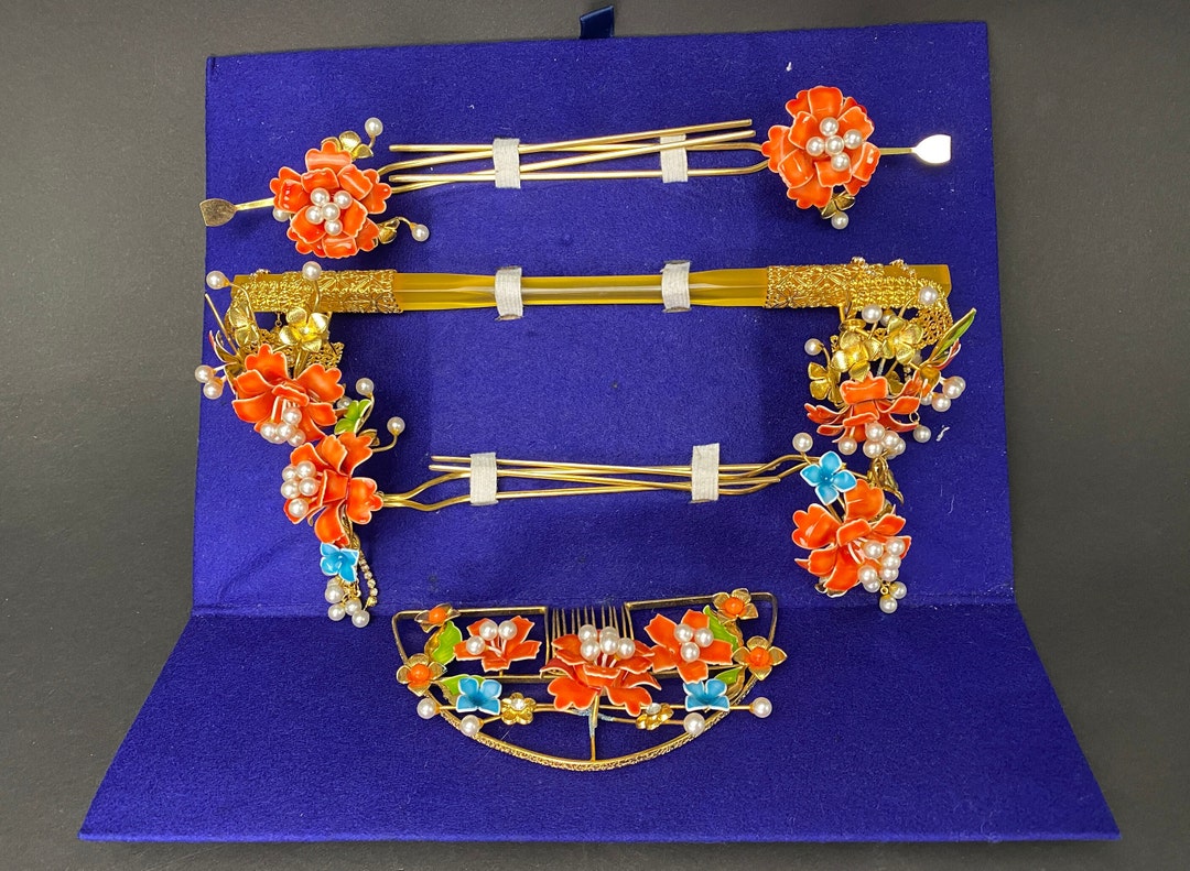 Japanese Hair Kanzashi Full Set Red and Gold Floral Kimono Geisha ...