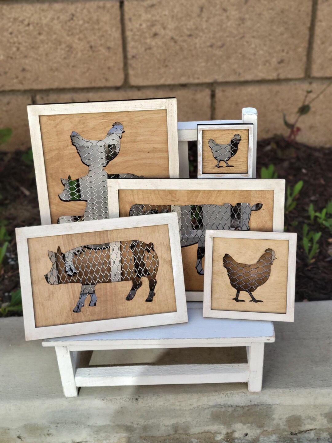 Farmhouse Animal Sign: Chicken Wire Rustic Tiered Tray Decor - Etsy