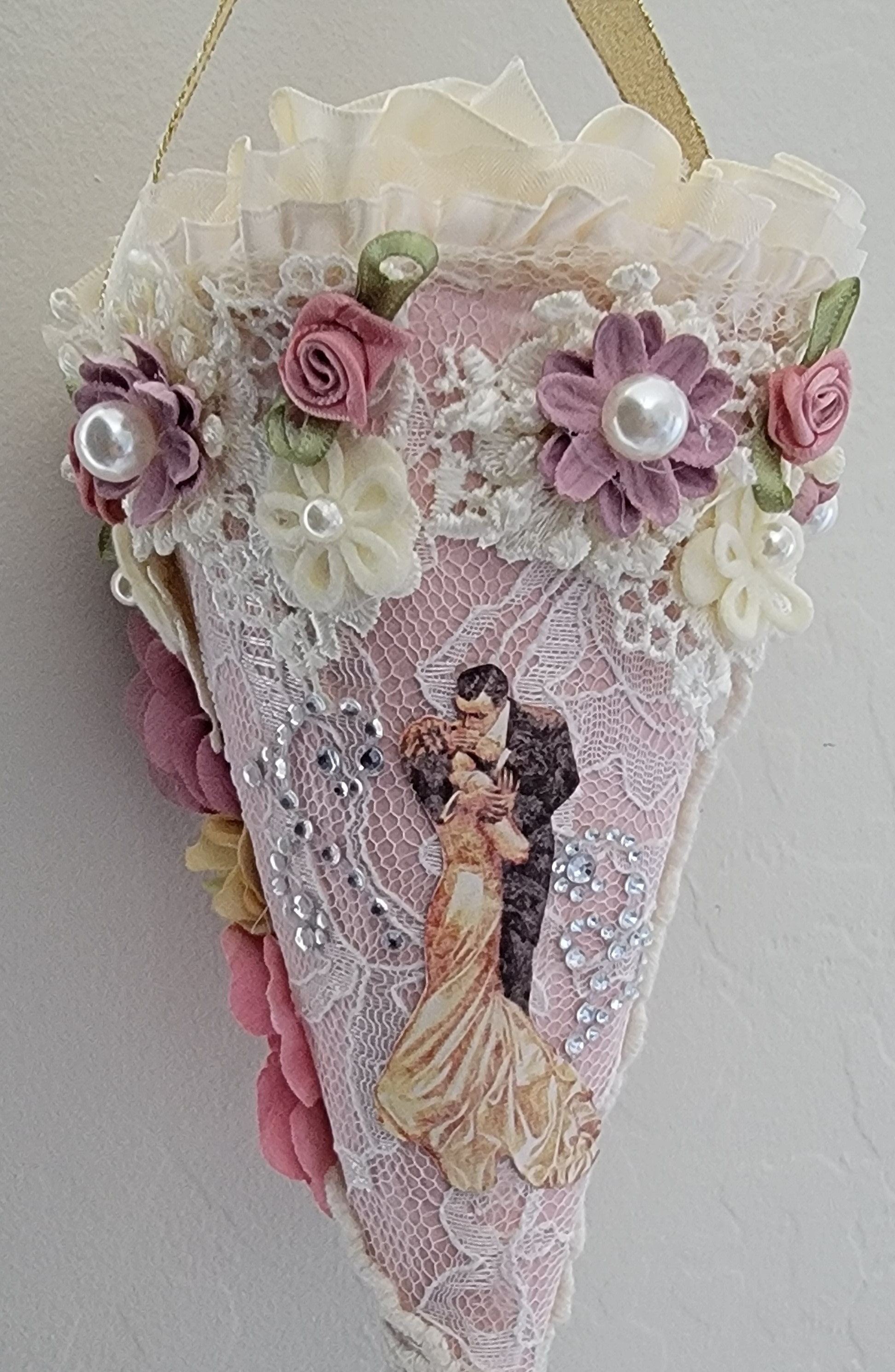 Romantic Victorian Tussie Mussie - Etsy