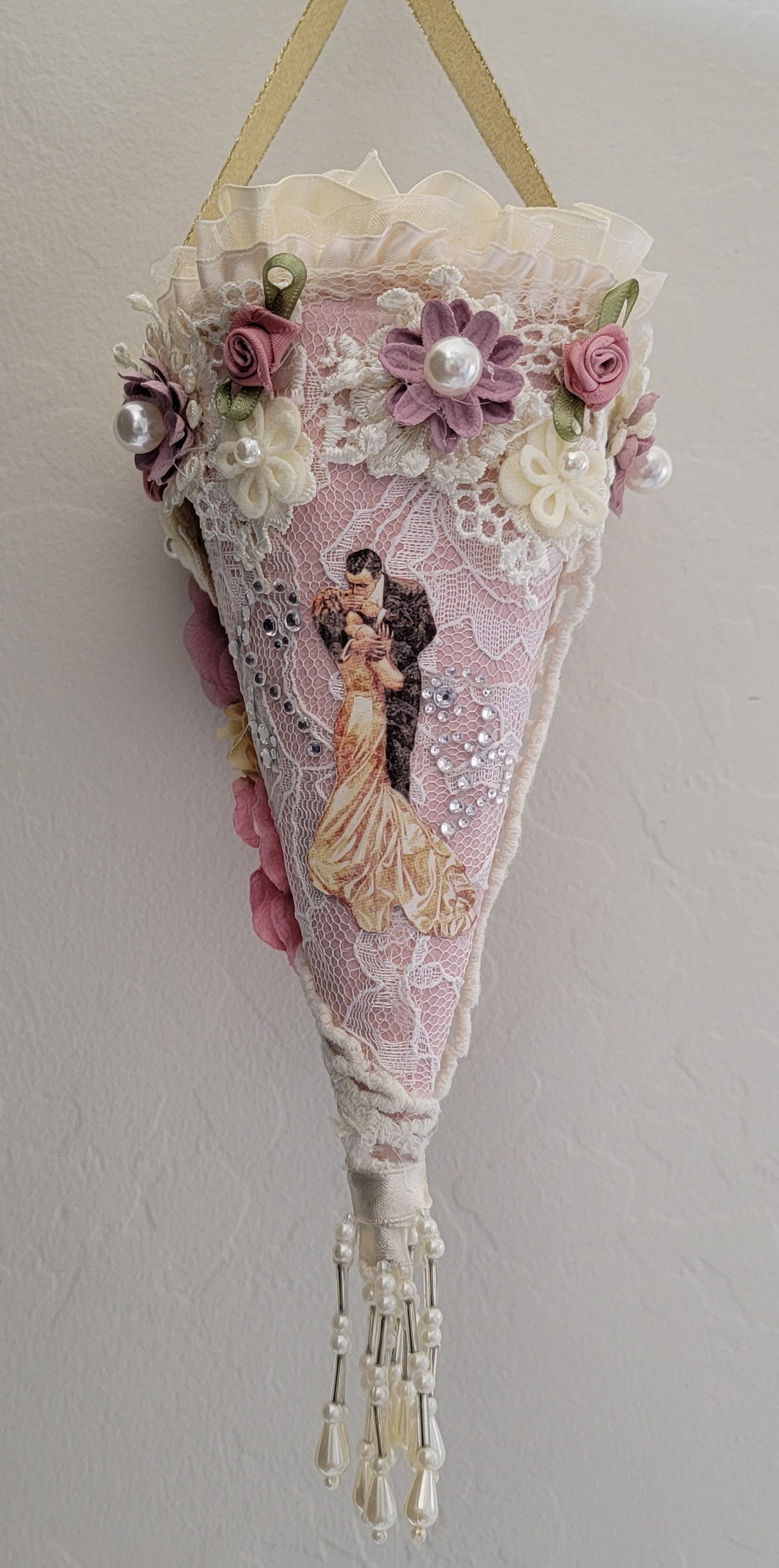 Romantic Victorian Tussie Mussie - Etsy