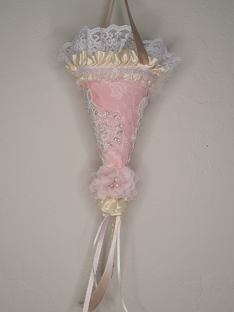 Victorian Tussie Mussie - Etsy