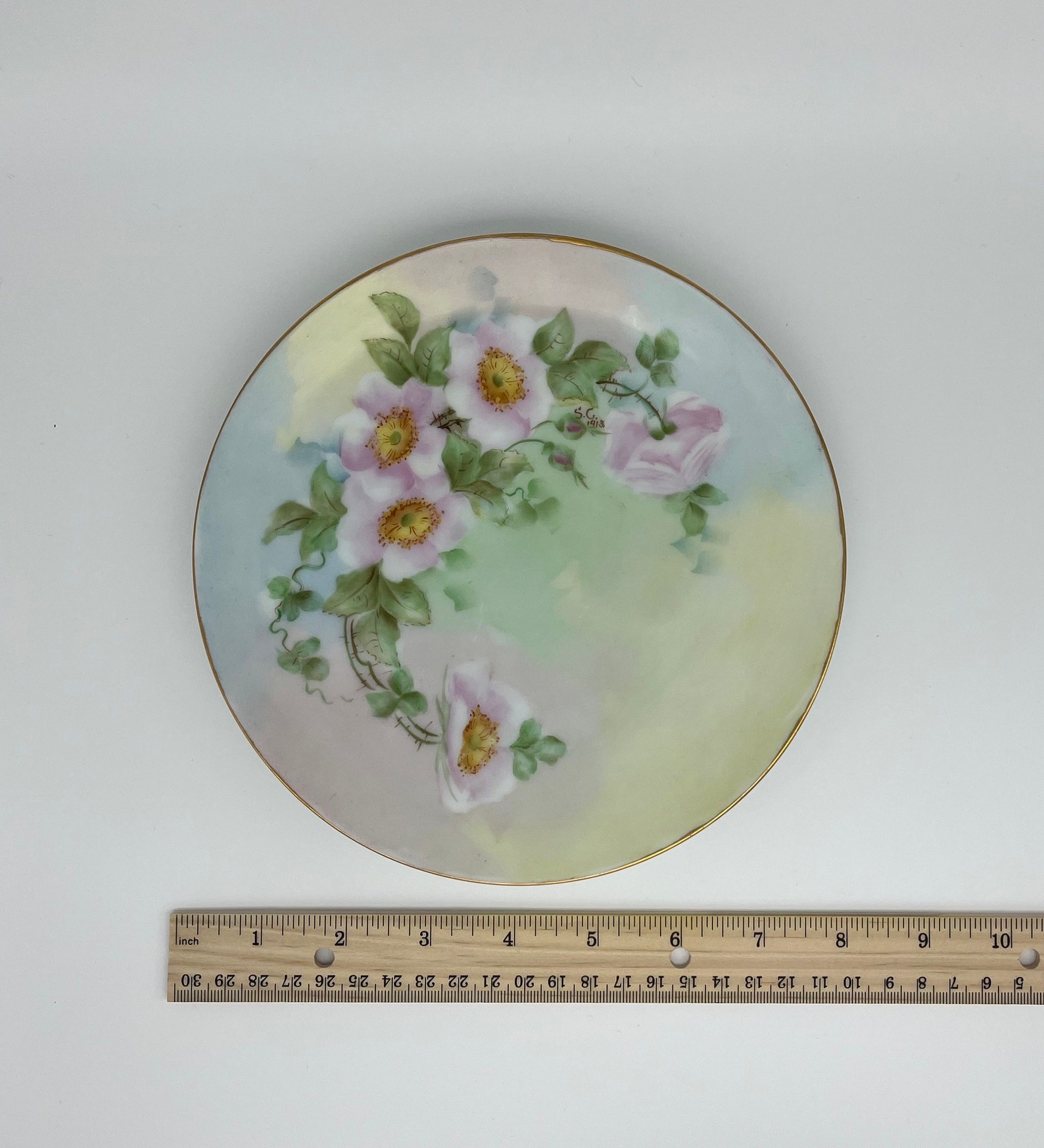 Thomas Sevres Bavaria Plate With Pink Flowers and Gold Trim - Signed by ...