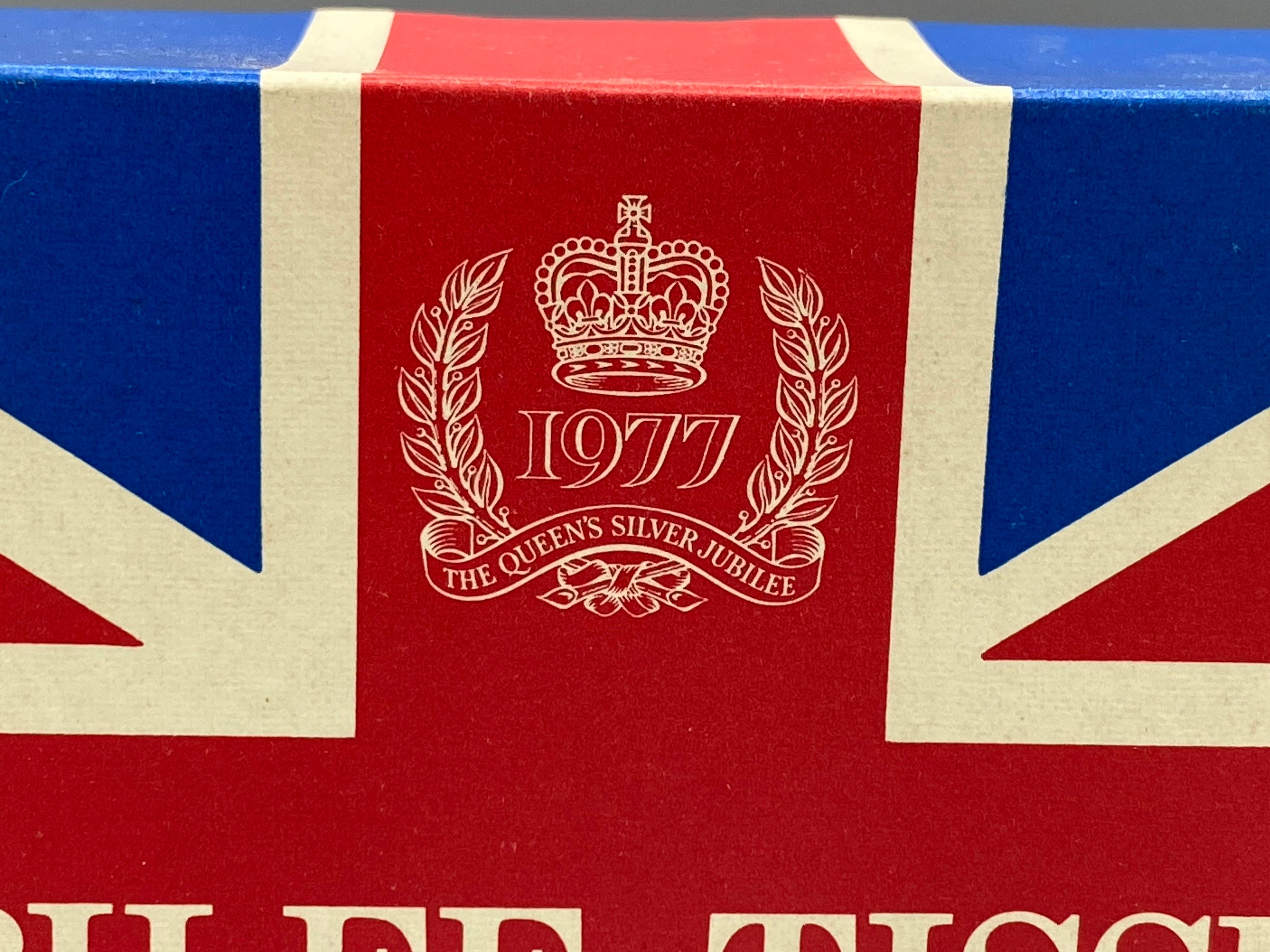 1977 Queen Elizabeth II Silver Jubilee Tissues by Sterling - Etsy
