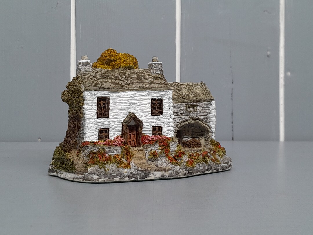 Lilliput Lane Miniature Model of Brecon Bach, Made in England - Etsy
