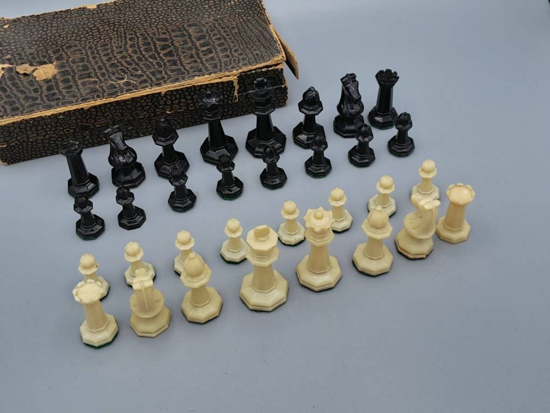 Vintage Drueke Plastic Chess Set, With Box Checked and Complete - Etsy