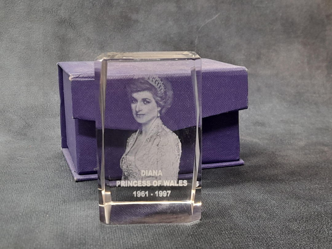 Crystal Paperweight, Laser Engraved of Diana Princess of Wales 1961 ...