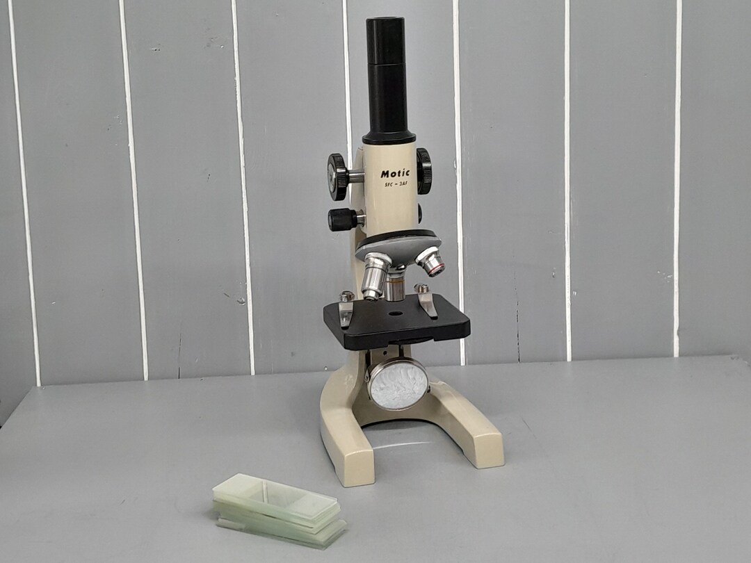 Motic Microscope, SFC-3AF Student Fine Microscopy, With Some Glass ...