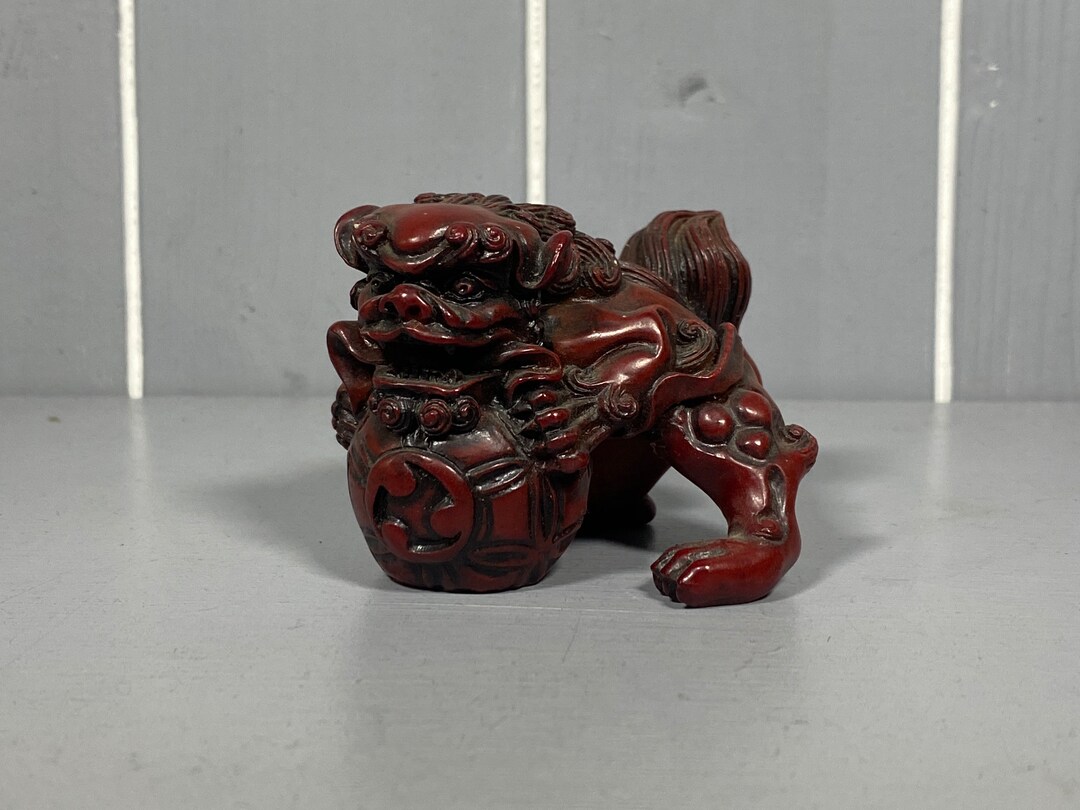 Single Red Resin Chinese Foo Lion Statue, Foo Dog Collectable - Etsy