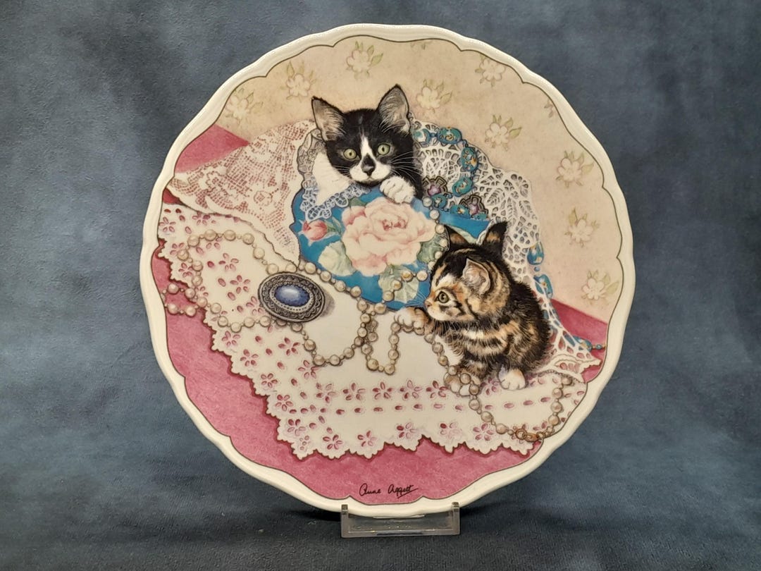 Royal Albert Cute Cats - Jewels and Laces by Ann Aggett, 1993 ...