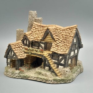 David Winter, Miniature Model of the Bothy, England - Etsy