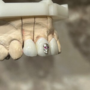 Teeth Gems 18 K Skull With Rubies 3-D - Etsy