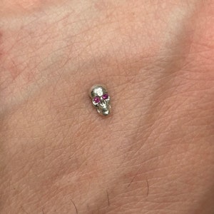 Teeth Gems 18 K Skull With Rubies 3-D - Etsy