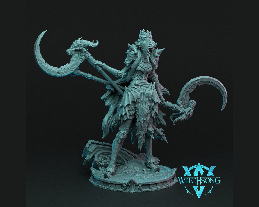 Fighting Monarch Miniature | Faceless Scythe Queen Figure | for D&D 5e ...