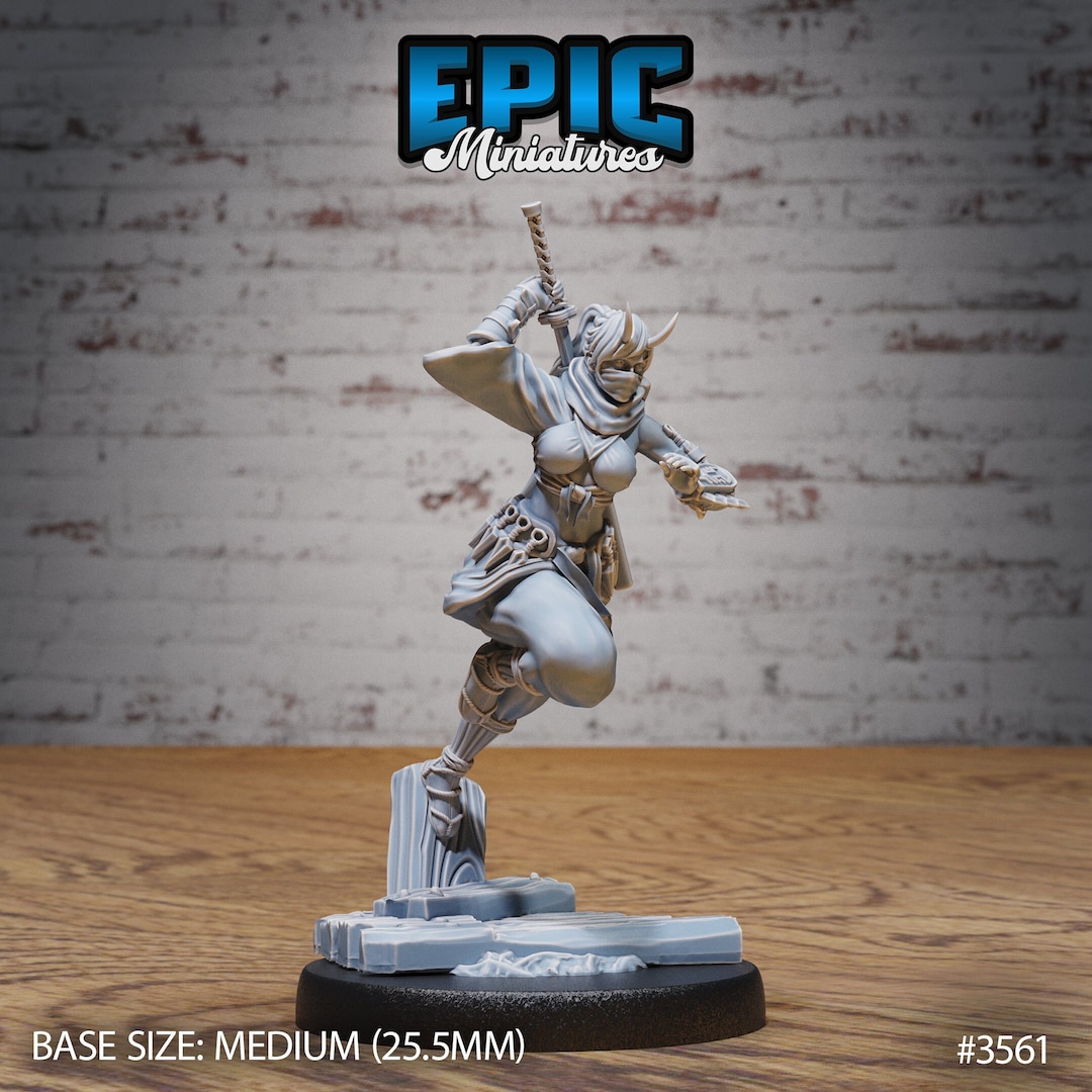 Angreifende Oni Ninja Miniatur Female Dark Kunoichi Fighter for D&D 5e ...
