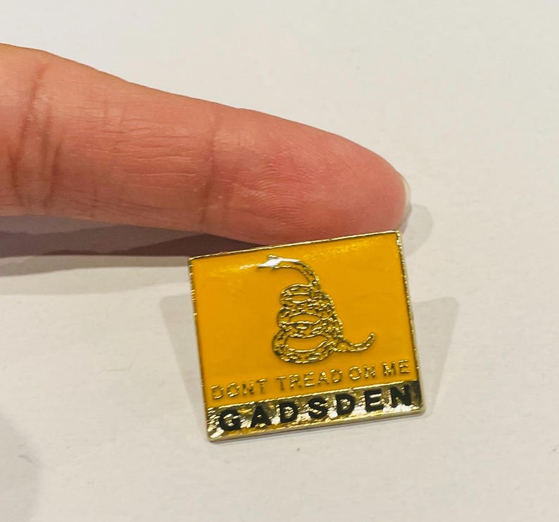 Gadsden Flag Lapel Pin: Don't Tread on Me Snake Badge - Etsy