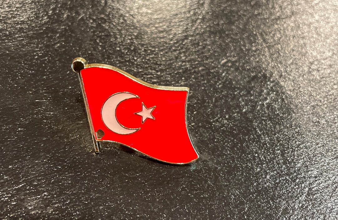 Turkey Country Flag Lapel Pin Hand Stamped and Baked Finished Cloisonné ...