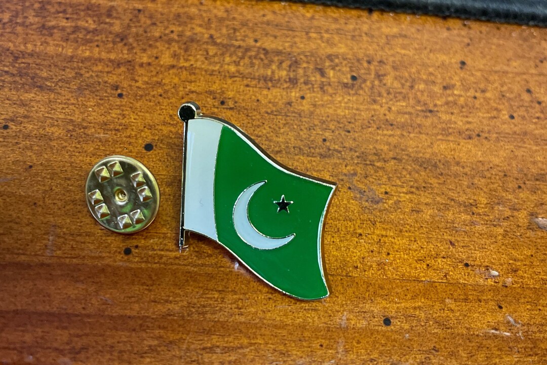 Pakistan Country Flag Wavy Pin Hand Stamped and Baked Finished ...