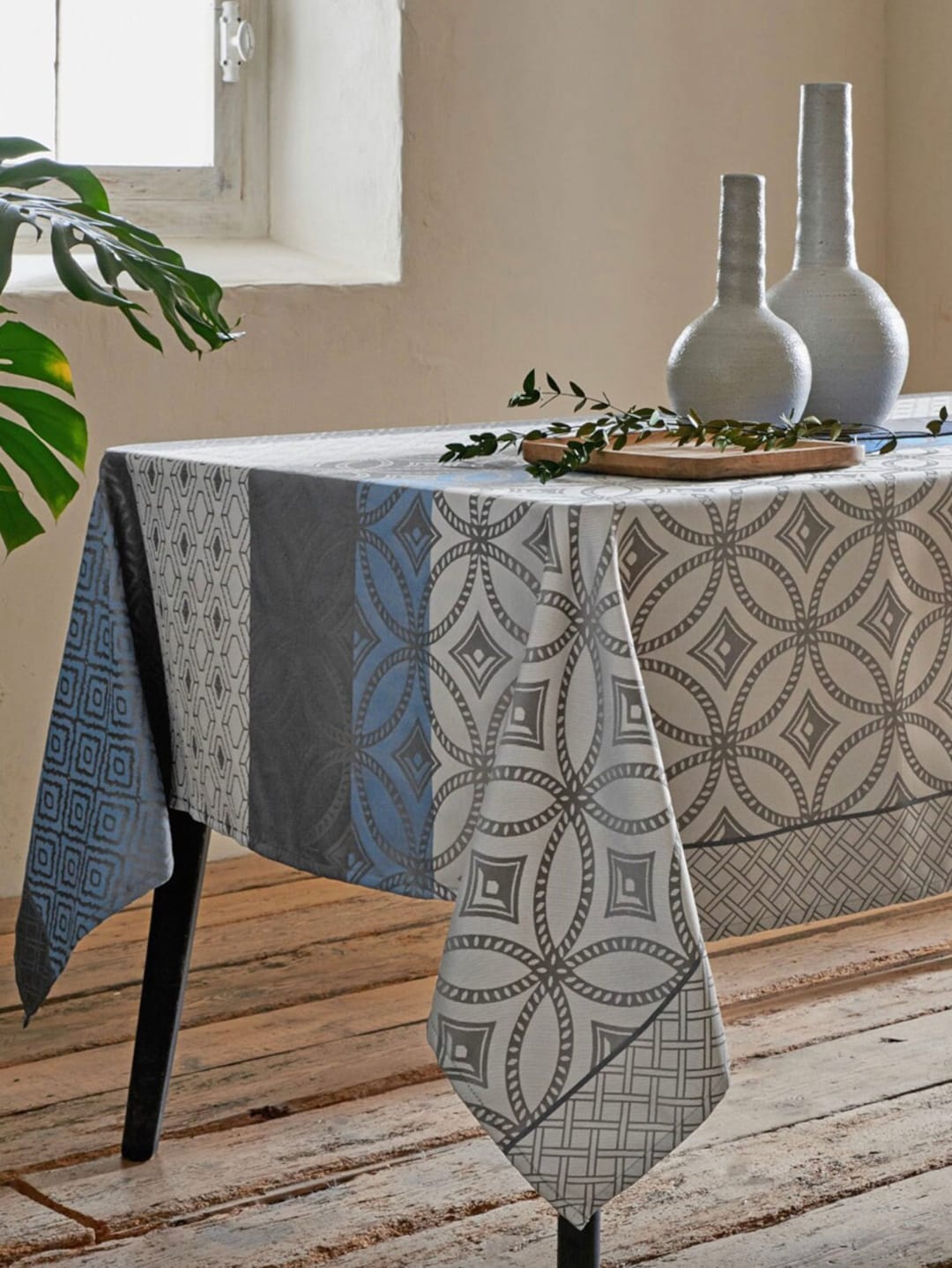 Coated Jacquard Tablecloth Graphic Pattern Shades of Grey Anti-stain ...