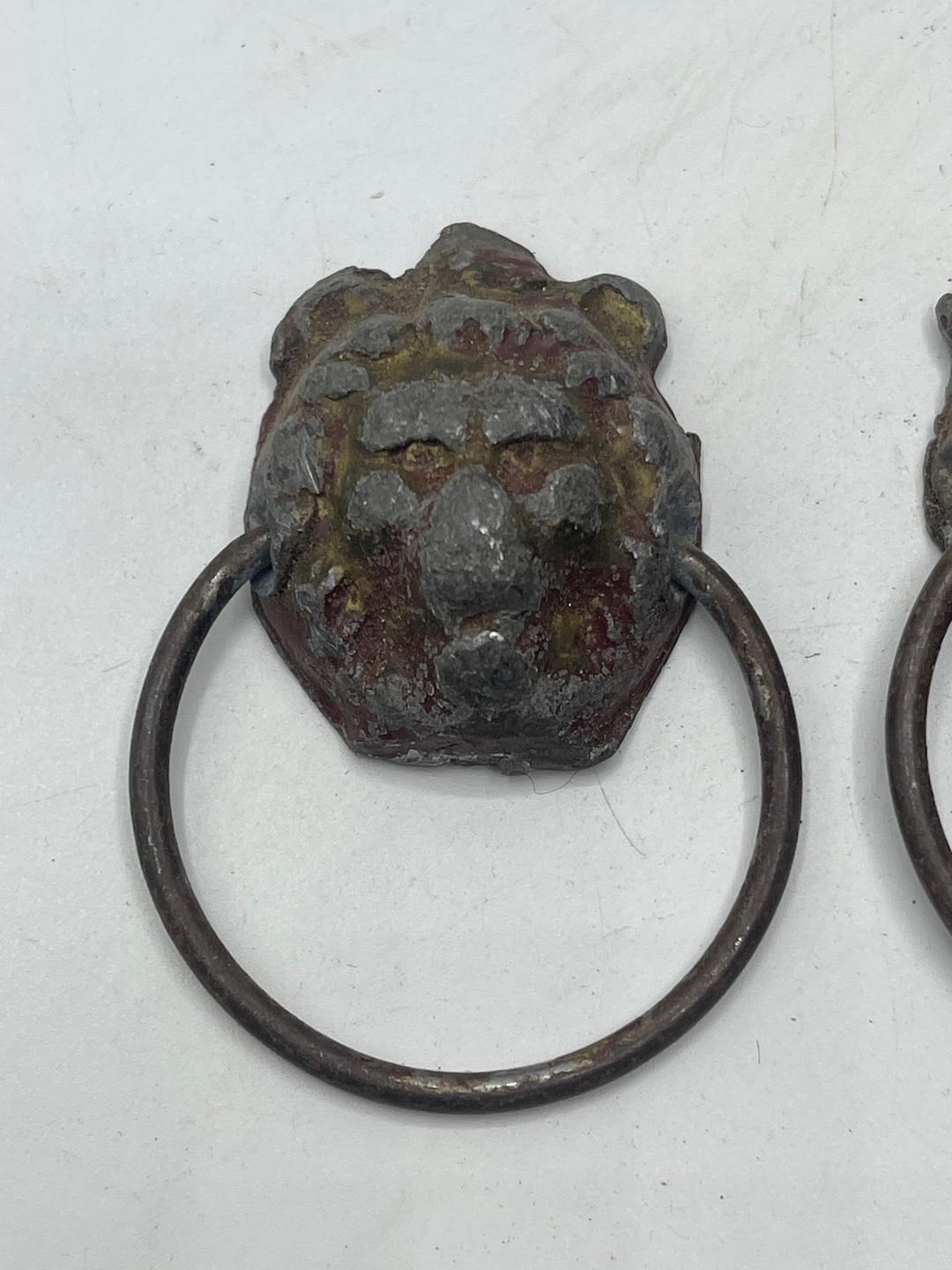 2 Vintage Lion Head Drawer Pull Handles - Etsy