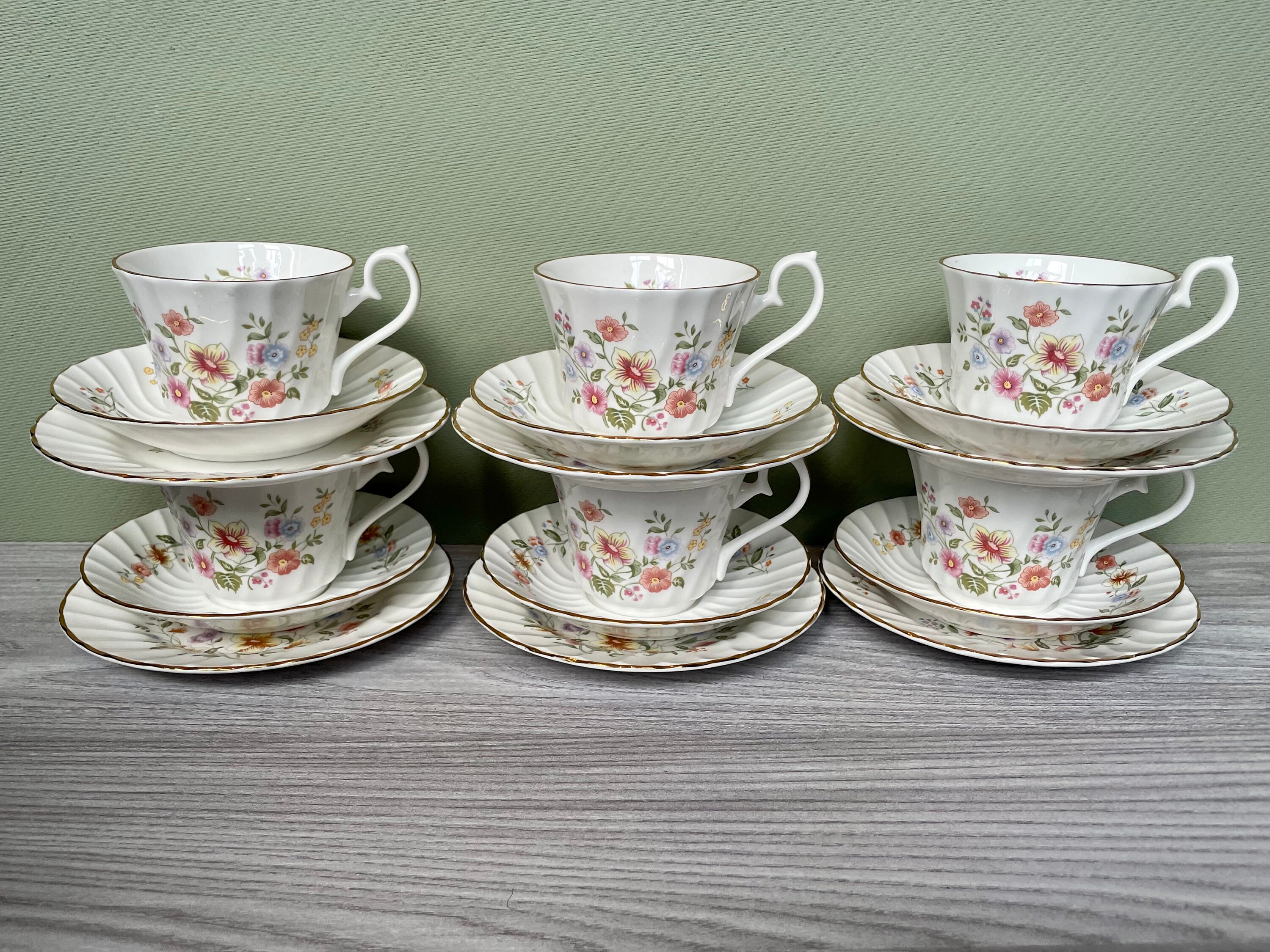 Beautiful Royal Kendal Fine Bone China Tea Set Trio - Etsy